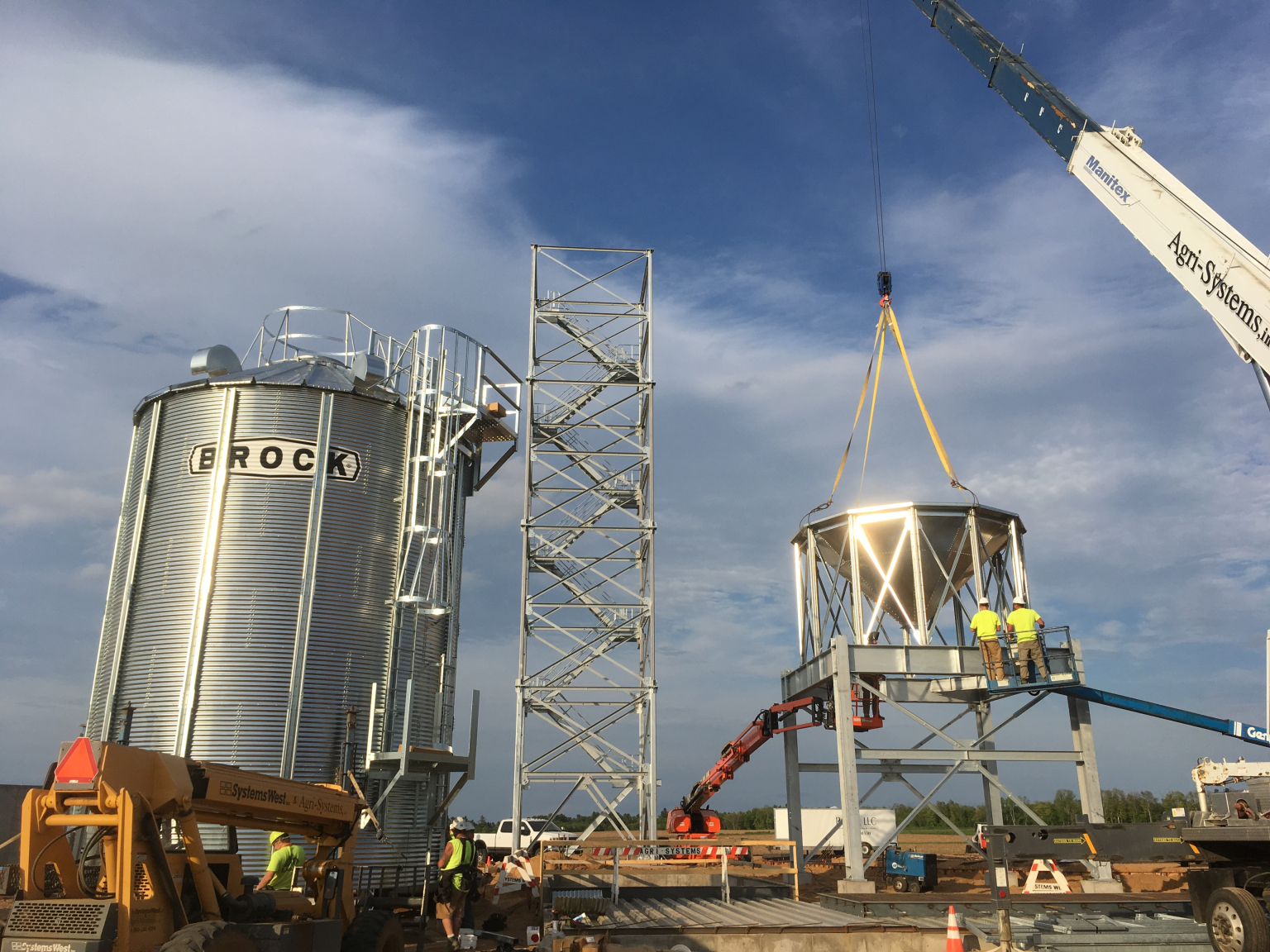 Brock Grain Bins for Superior Grain Storage | Agri-Systems