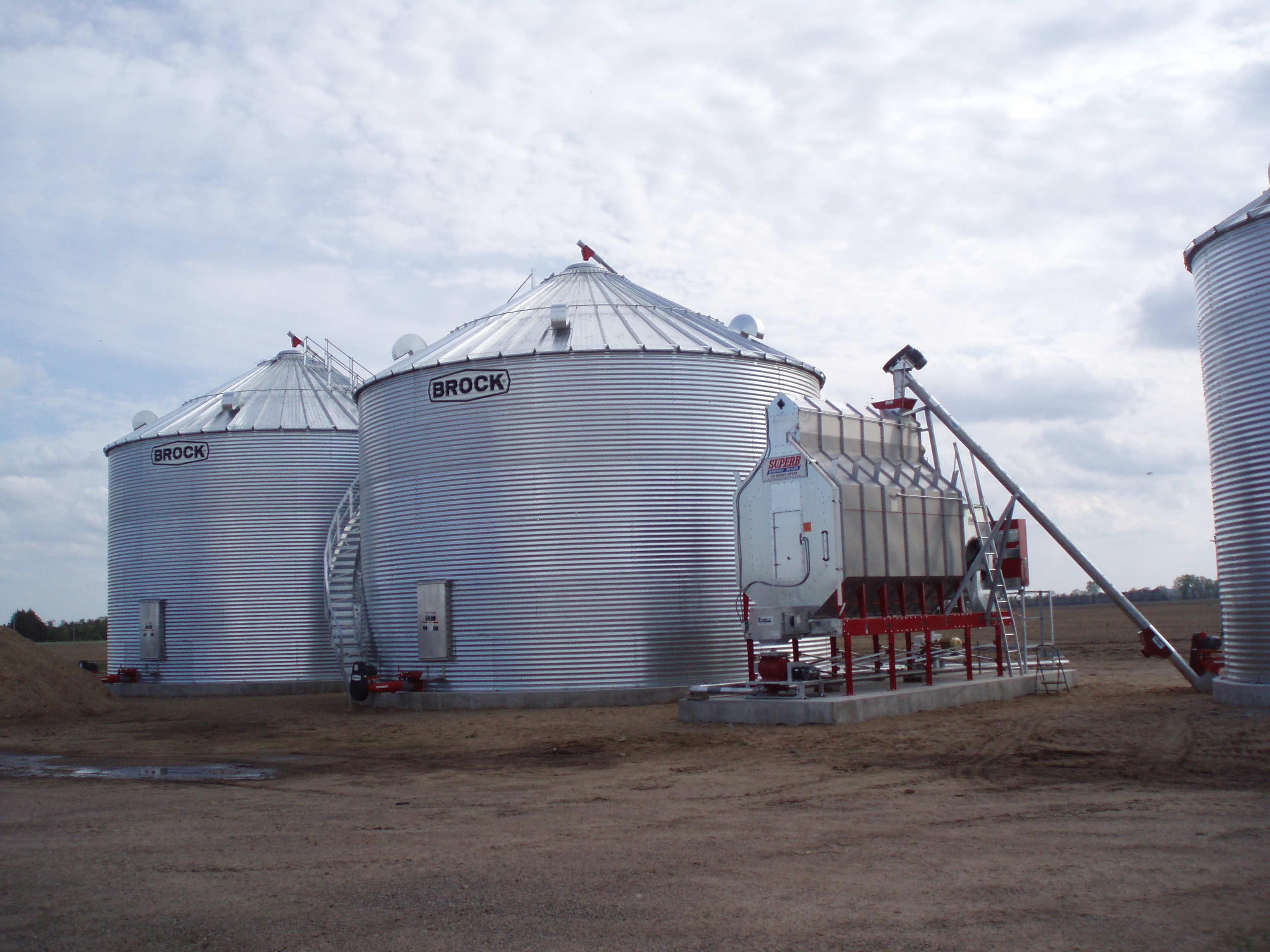 Brock Superb Dryer - Agri-Systems, Inc.