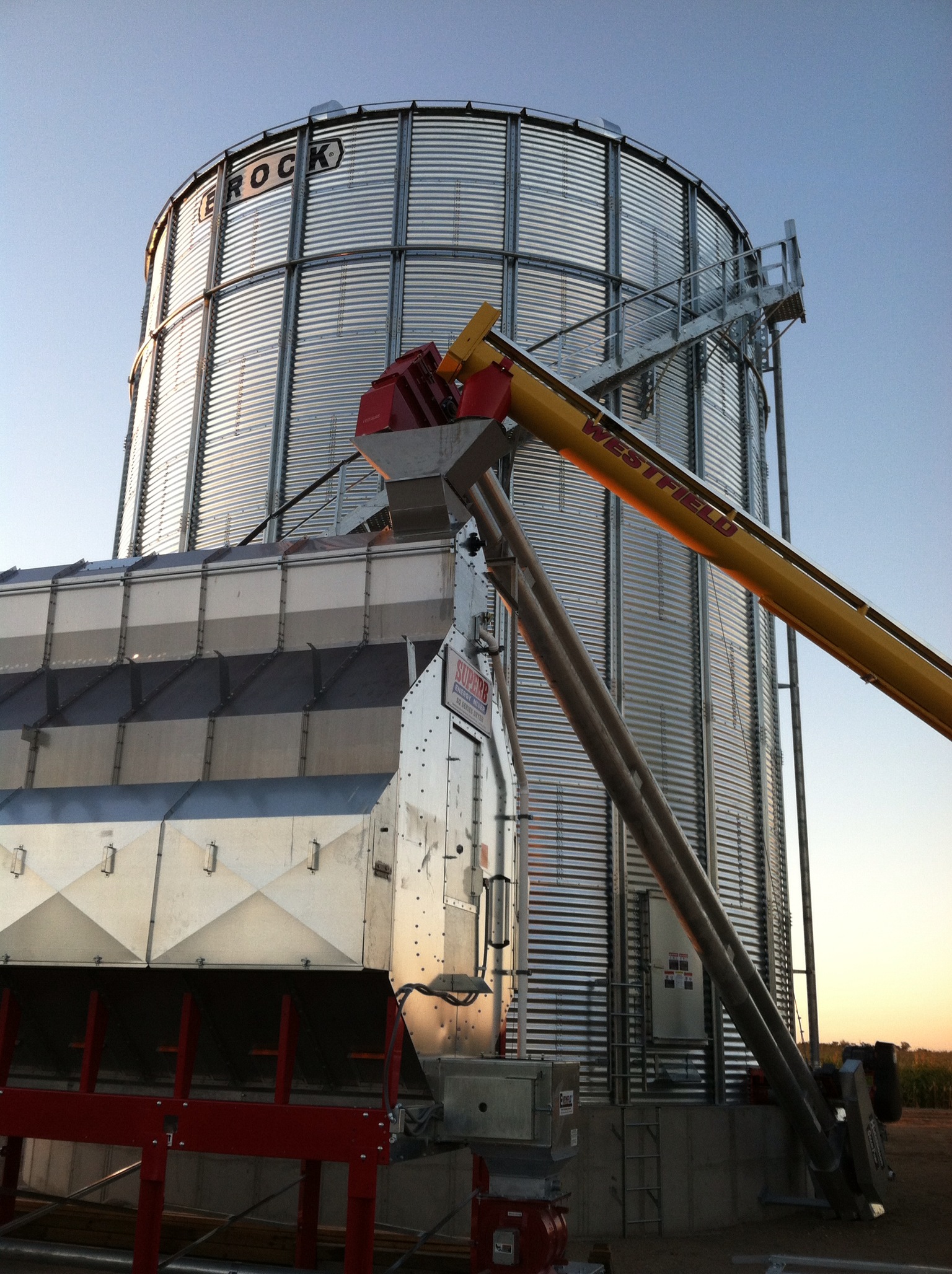 Brock Superb Dryer - Agri-Systems, Inc.