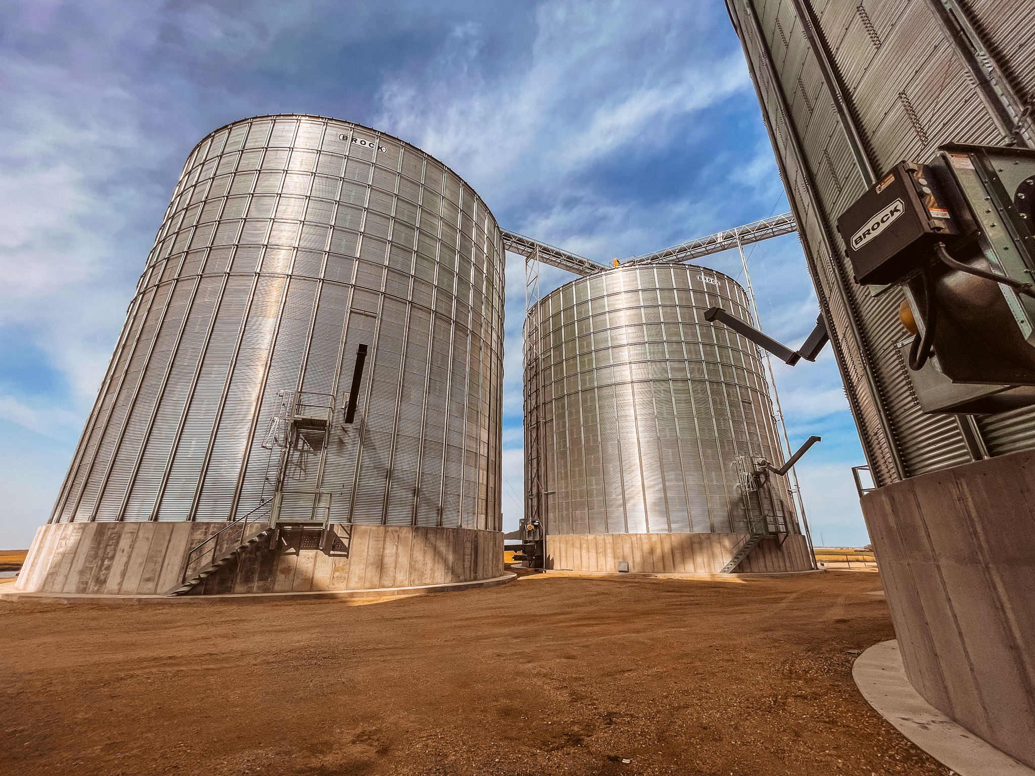 Commercial Grain Bins for Large Scale Agricultural Projects