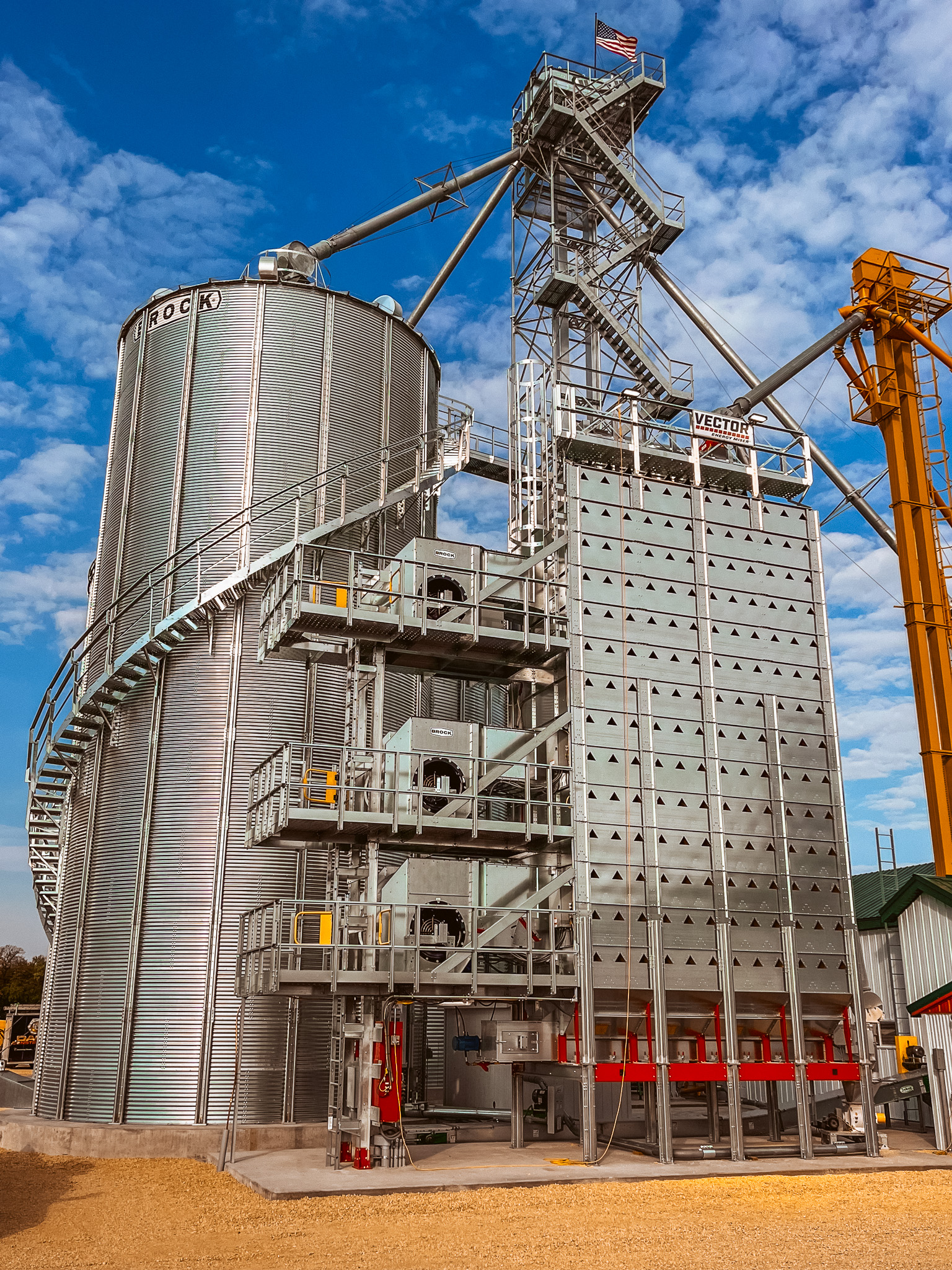 Durable Bin Stair/Spiral Stairways for Safe Grain Bin Access